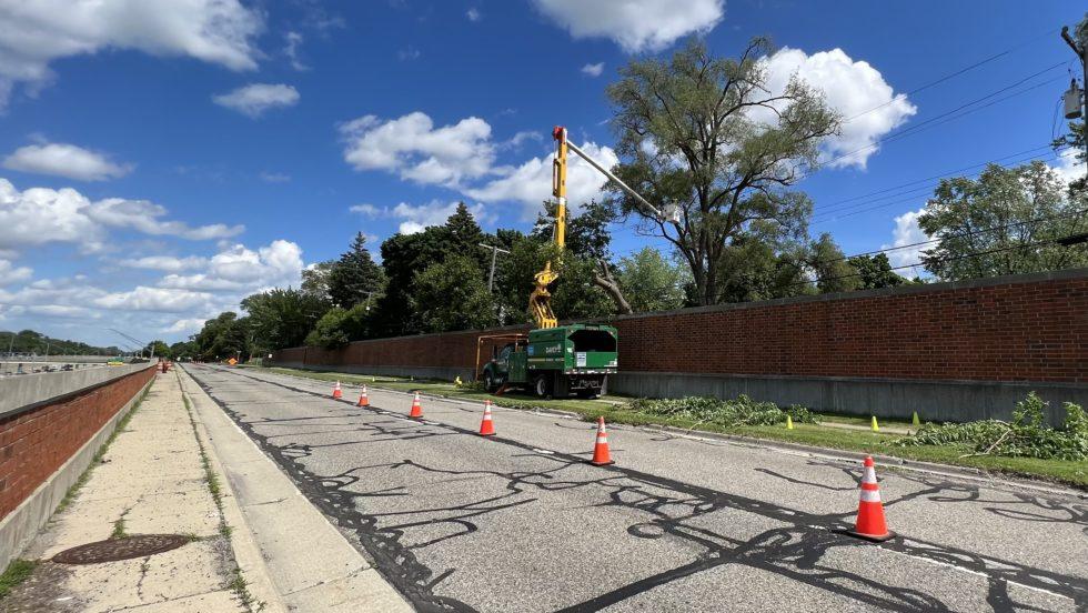 Tree trim crews improve Southfield reliability ahead of summer storms ...