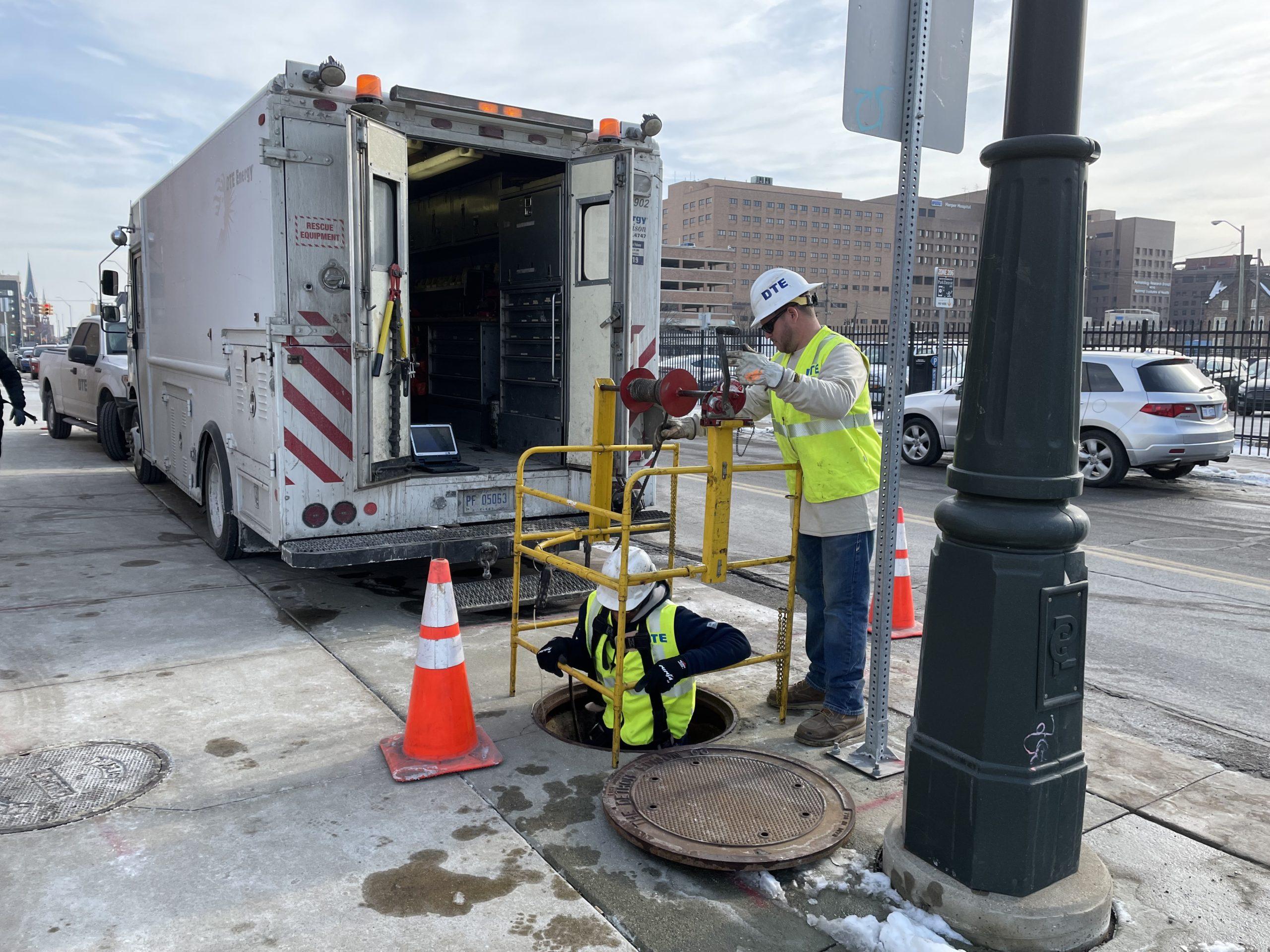 Underground crew provides preventative maintenance for DTE customers ...