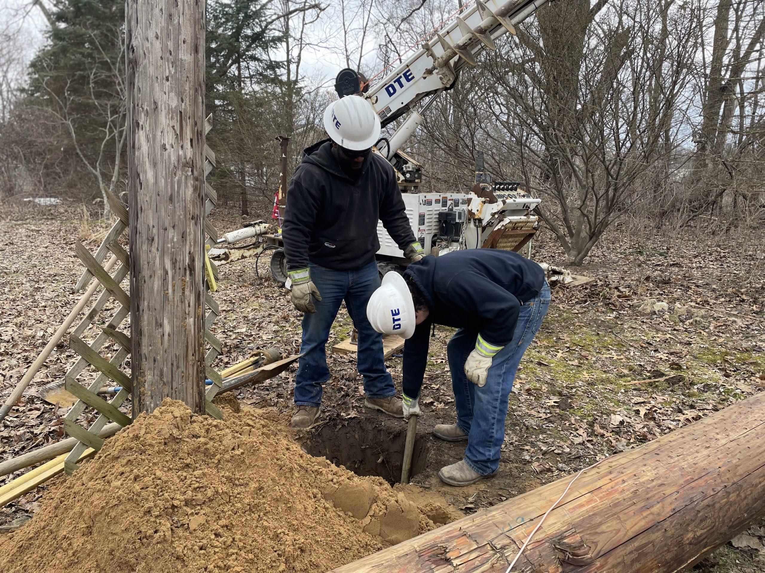 DTE crews improve power in West Bloomfield neighborhood - Empowering ...