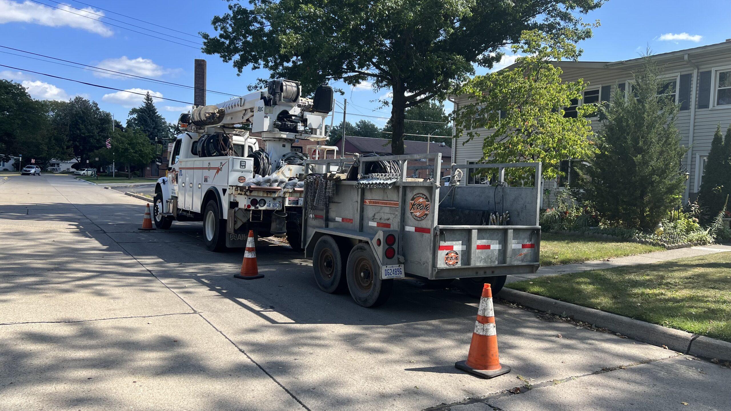 Overhead crews install new power pole in Center Line - Empowering Michigan