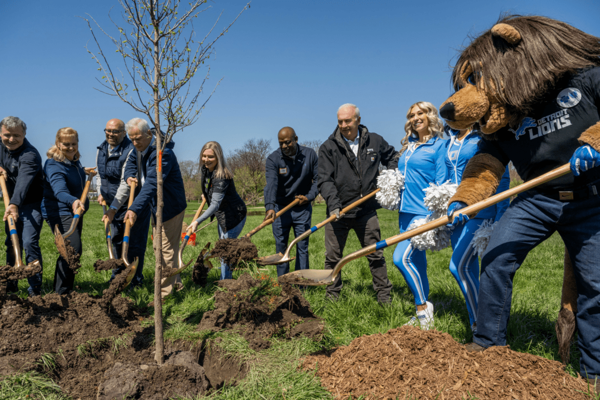 NFL kicks off the draft with a Detroit Tree Equity Partnership planting ...
